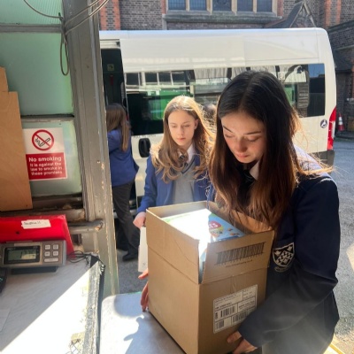 The Cardinal Wiseman Catholic School - Ealing Food Bank